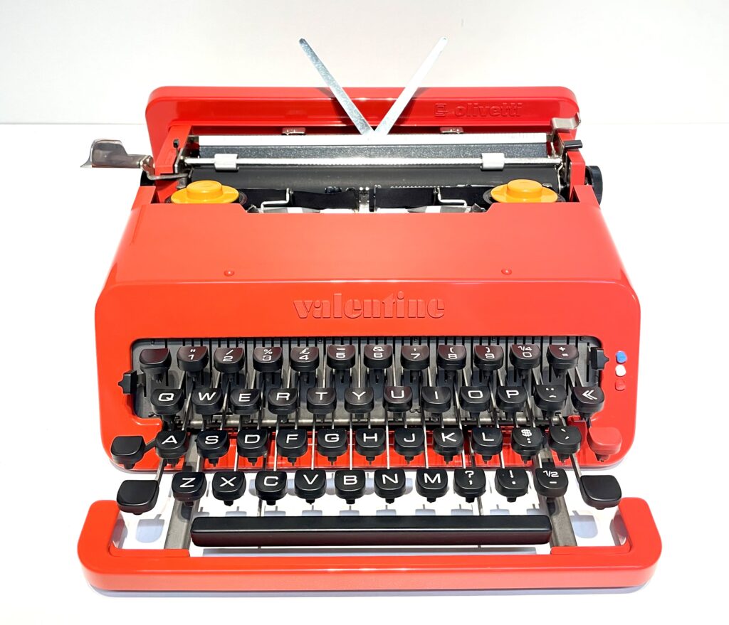 Werkende vintage rode Olivetti Valentine S typemachine 1969 rood ...