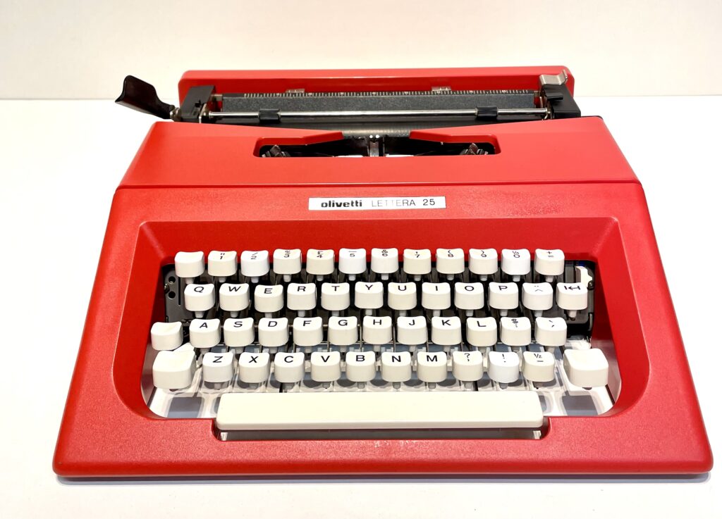 Rode Olivetti Lettera 25 werkende vintage typemachine rood met ...