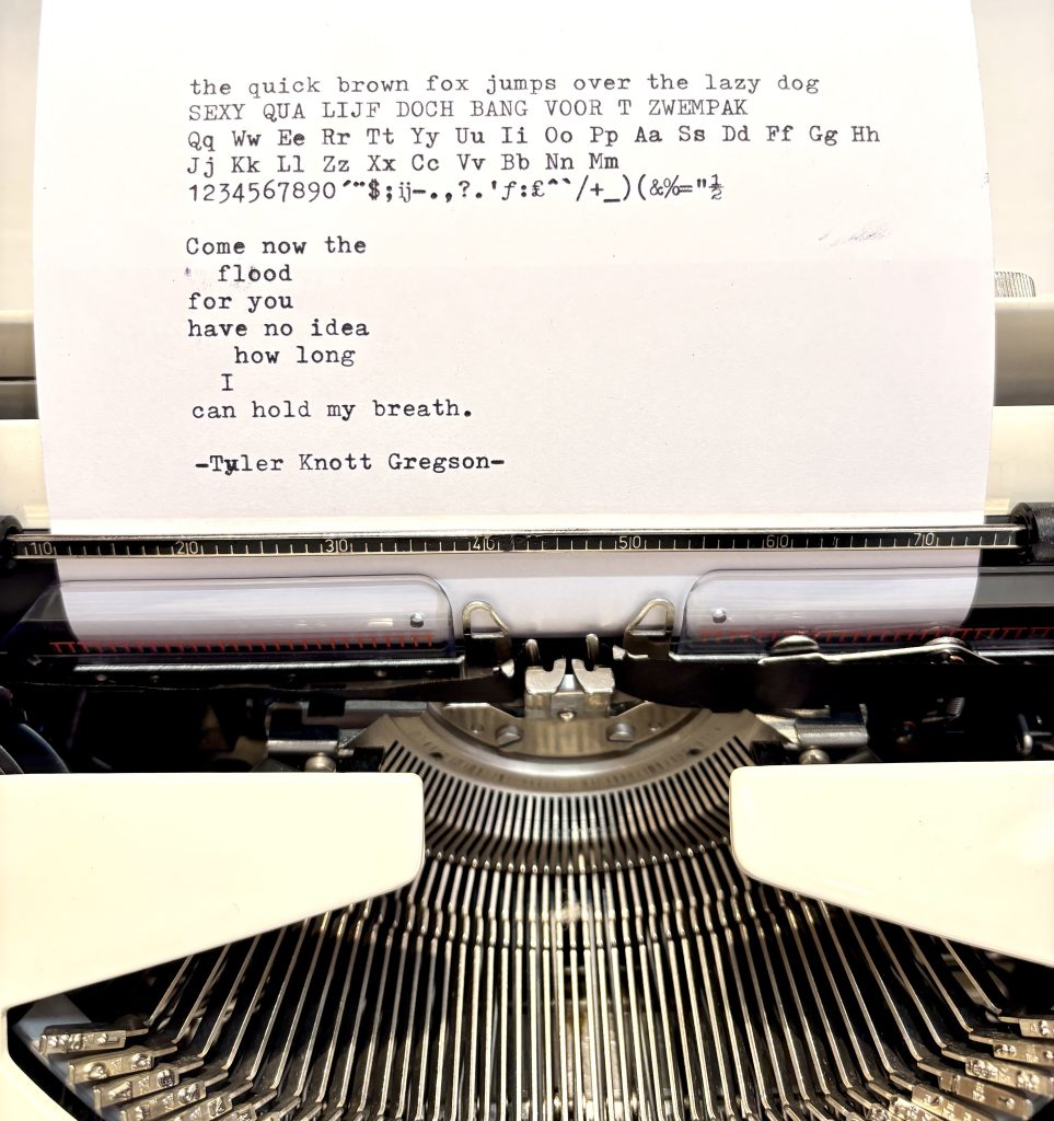 Adler Tippa witte vintage werkende typemachine wit 1976 ...